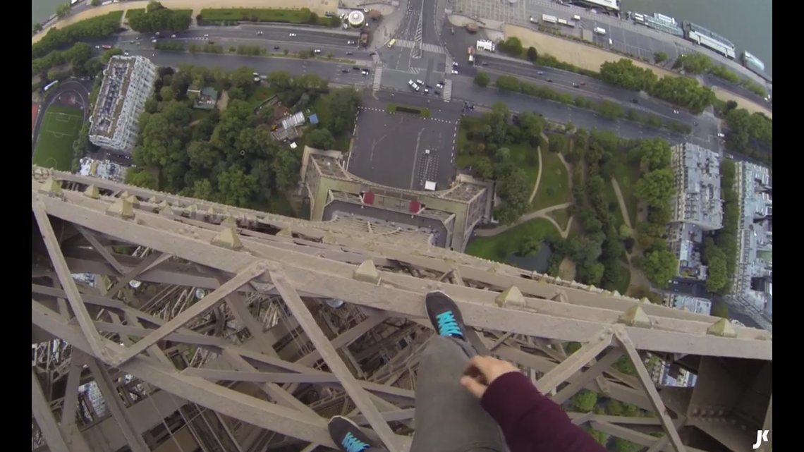 WATCH: Daredevil Climbs The Eiffel Tower | 10tv.com