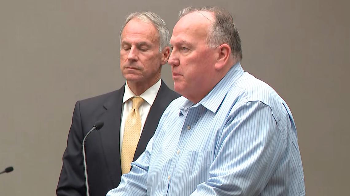 Columbus Zoo fraud scandal: Former CFO Greg Bell sentenced | 10tv.com