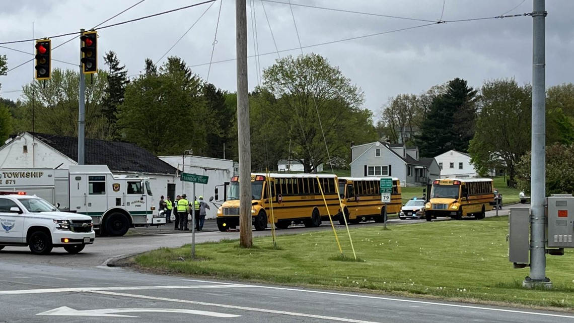 Multiple hurt in crash involving 2 Lancaster school buses | 10tv.com