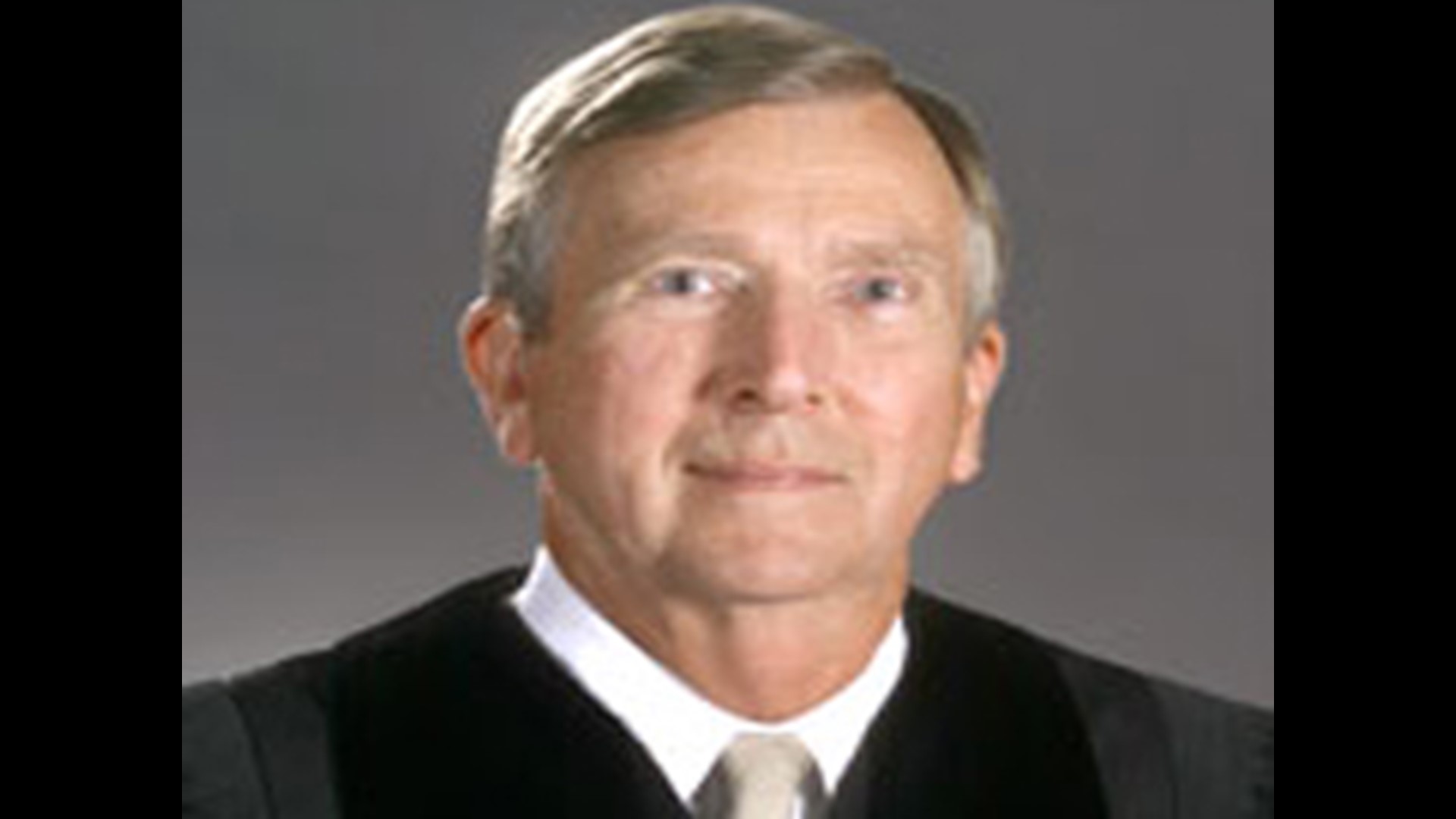 Ohio Chief Justice Moyer's Memorial Arrangements Announced | 10tv.com