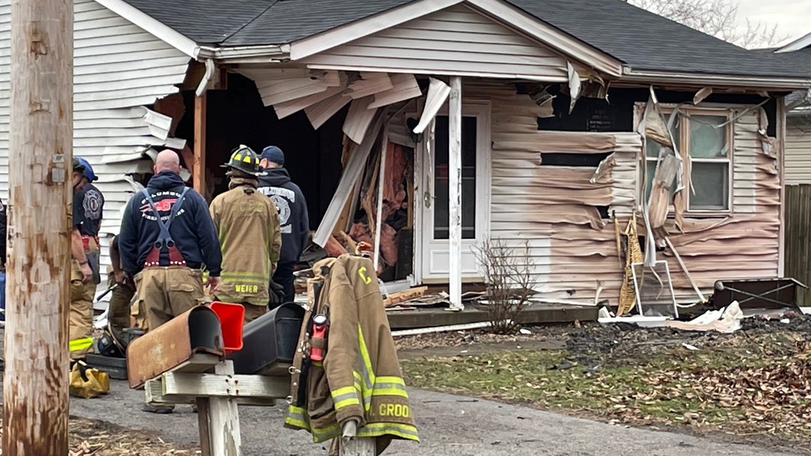 Southwest Columbus home damaged after vehicle crash; 3 injured | 10tv.com Southwest Columbus home damaged after vehicle crash; 3 injured | 10tv.com