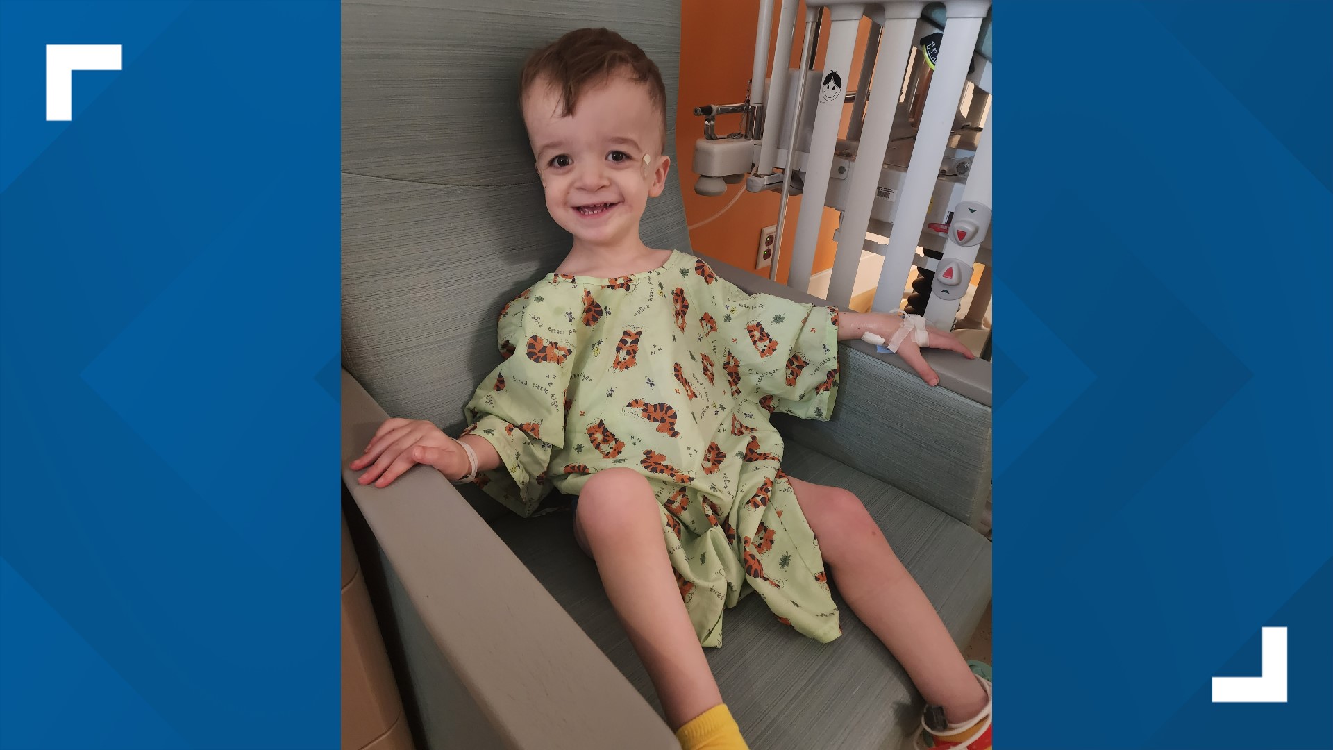 Blue Jackets' Boone Jenner signs hockey stick for Ohio boy | 10tv.com