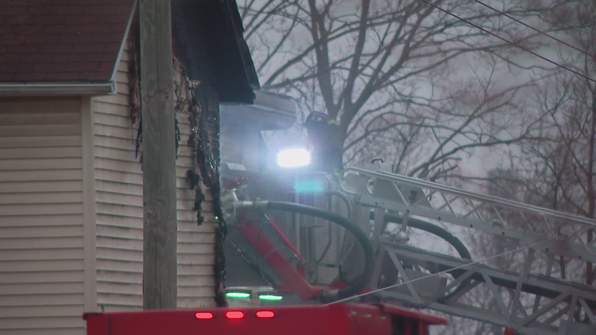 1 killed in south Columbus house fire | 10tv.com