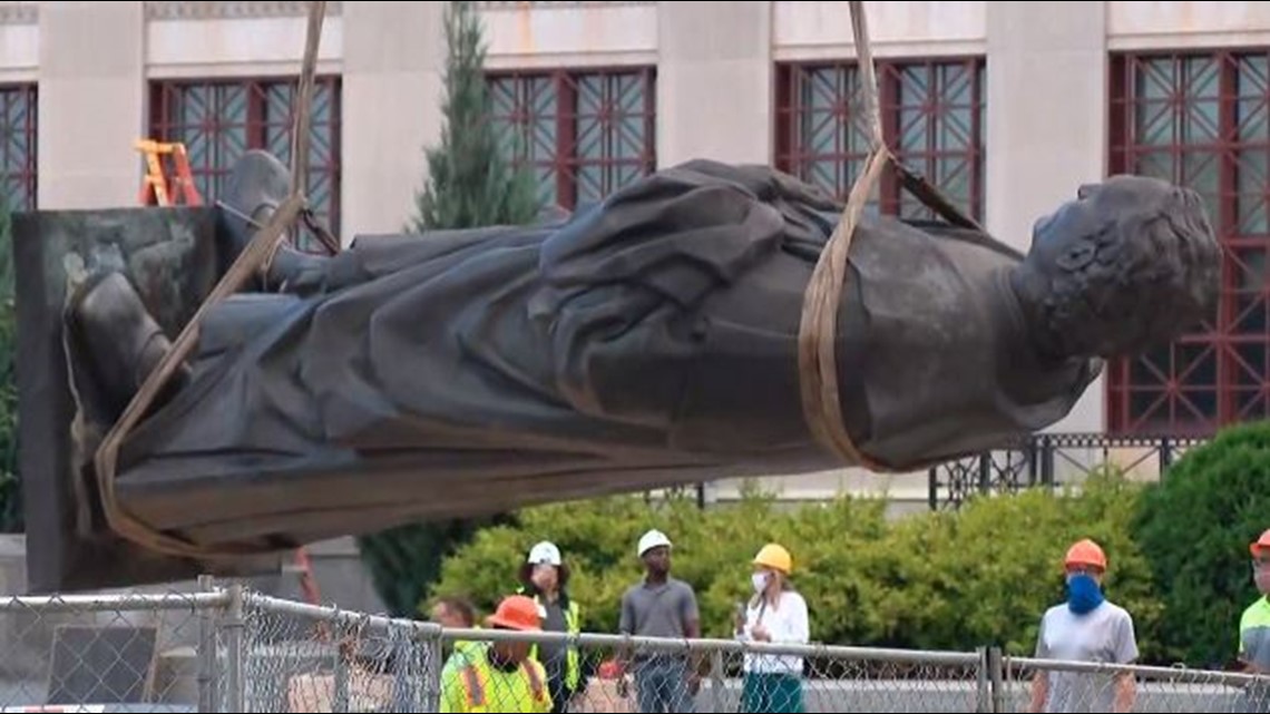WATCH: Christopher Columbus statue being removed in Ohio | wthr.com