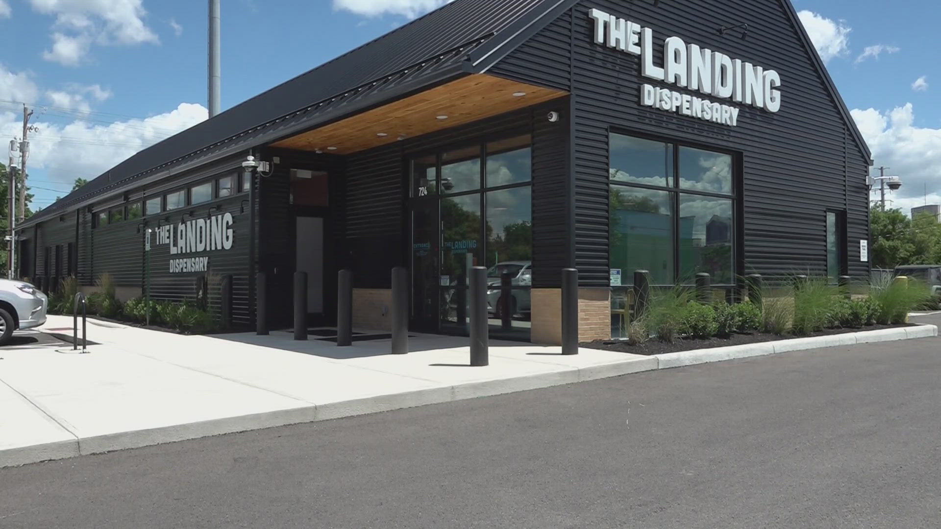 Applications are now open for Ohio dispensaries to apply for recreational marijuana licenses ...