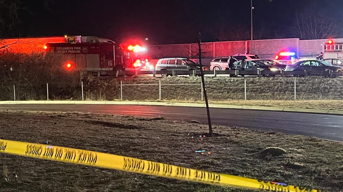Police: 1 killed, 5 injured in multi-vehicle crash on I-71 South | 10tv.com