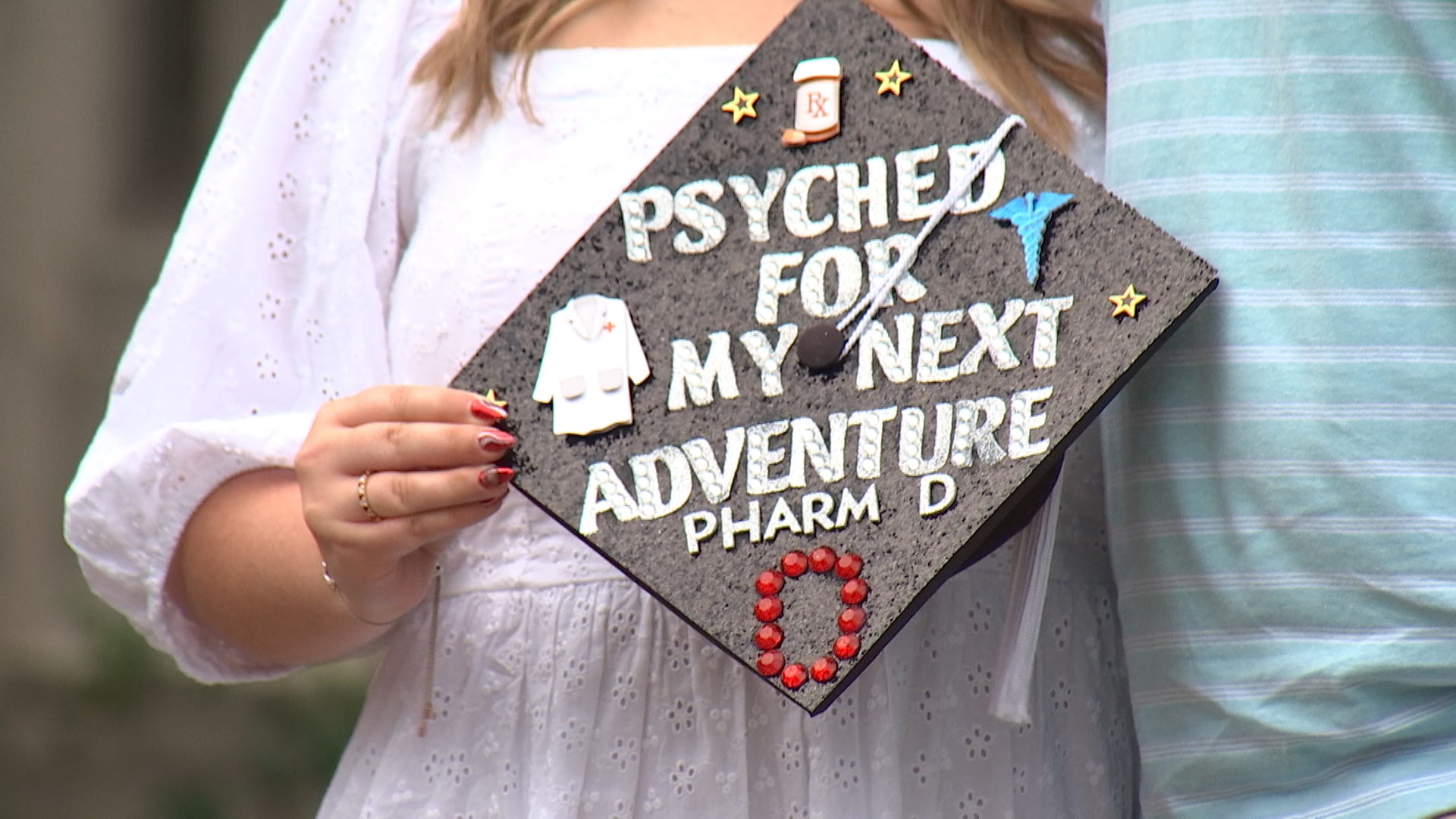 More than 12,500 graduate from Ohio State | 10tv.com