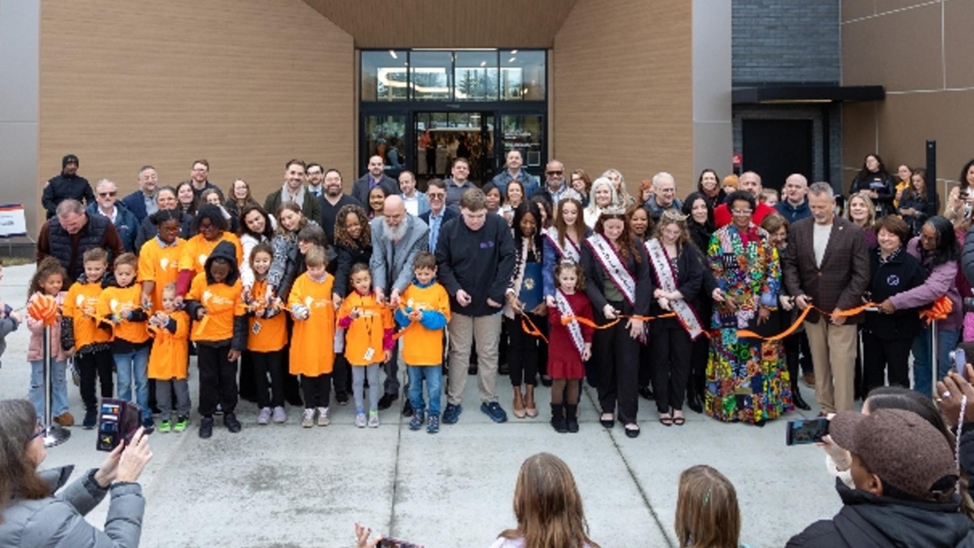 Columbus Metropolitan Library opens new Canal Winchester branch | 10tv.com