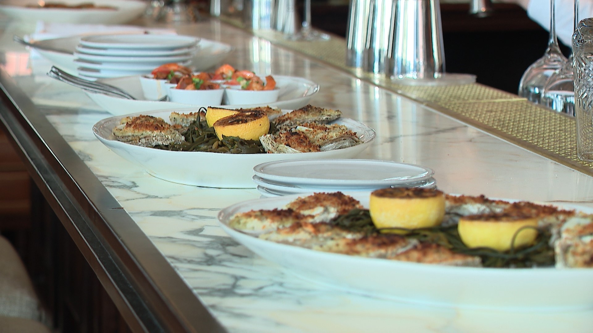 Hank’s Low County Seafood & Raw Bar opens in Columbus | 10tv.com