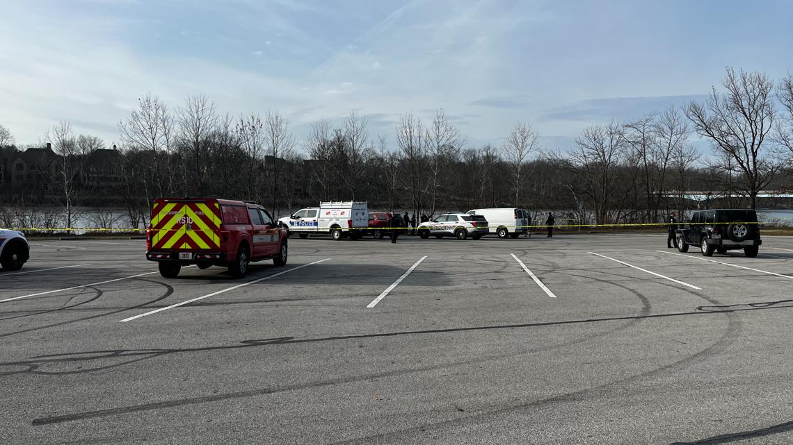 Shadowbox Live takes the stage with an all-new spooky production | 10tv.com