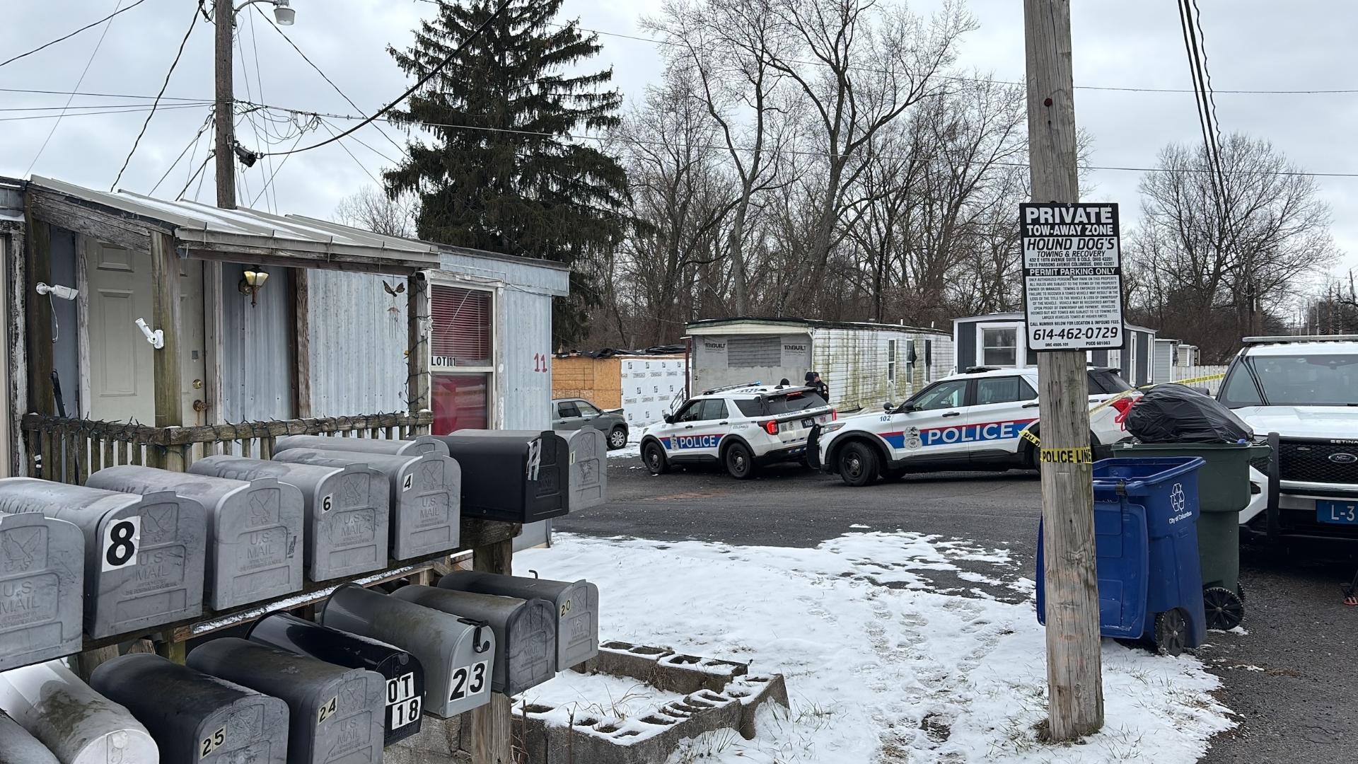 Police find woman dead, man injured inside southwest Columbus mobile ...