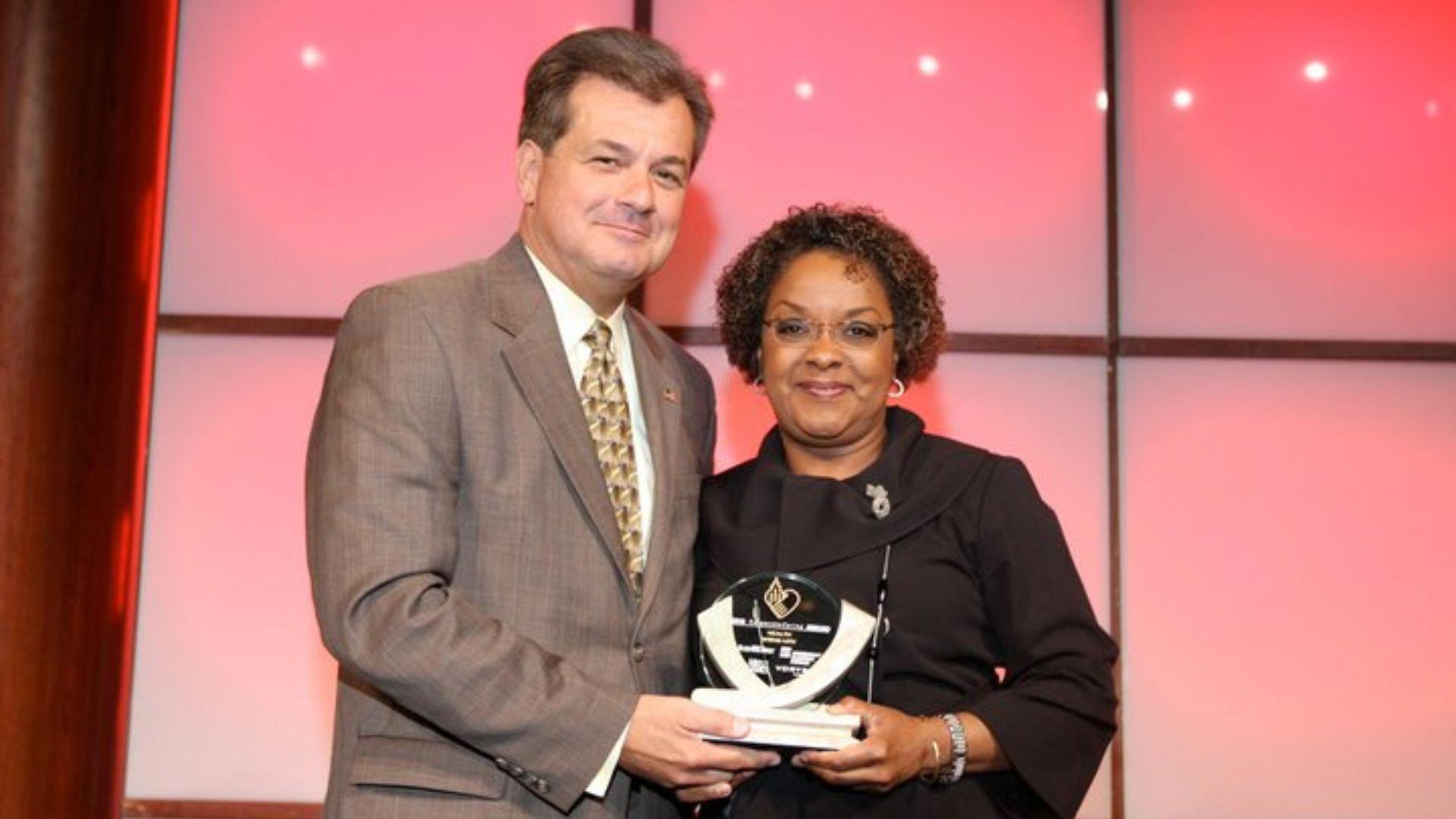 'I hope I made you proud': Icon Angela Pace leaves 10TV after 3 decades ...