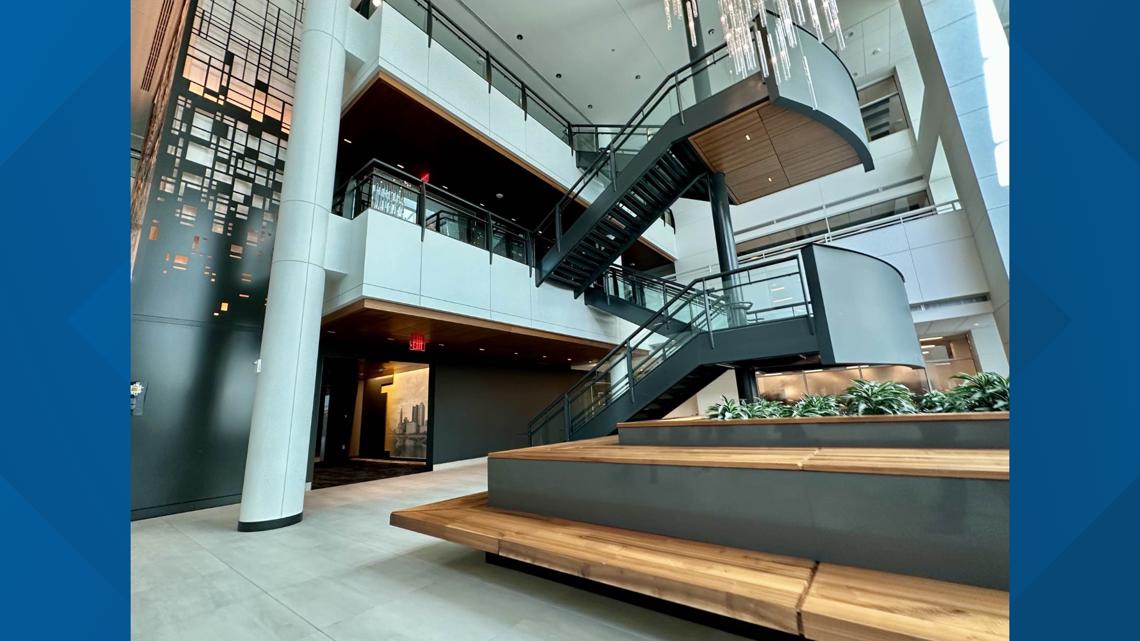 JPMorgan Chase opens renovated headquarters near Polaris | 10tv.com