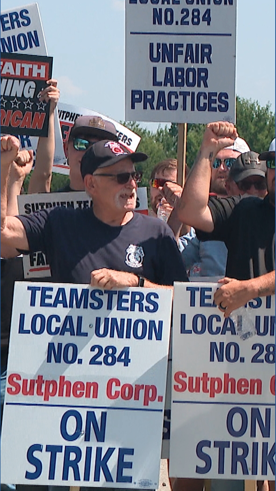 Union workers strike at Sutphen Corp for better contract | 10tv.com