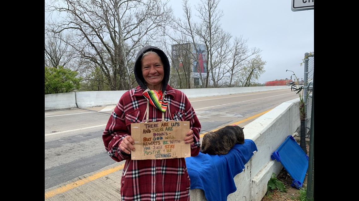 'Just stay positive & be strong': Homeless woman shows uplifting ...