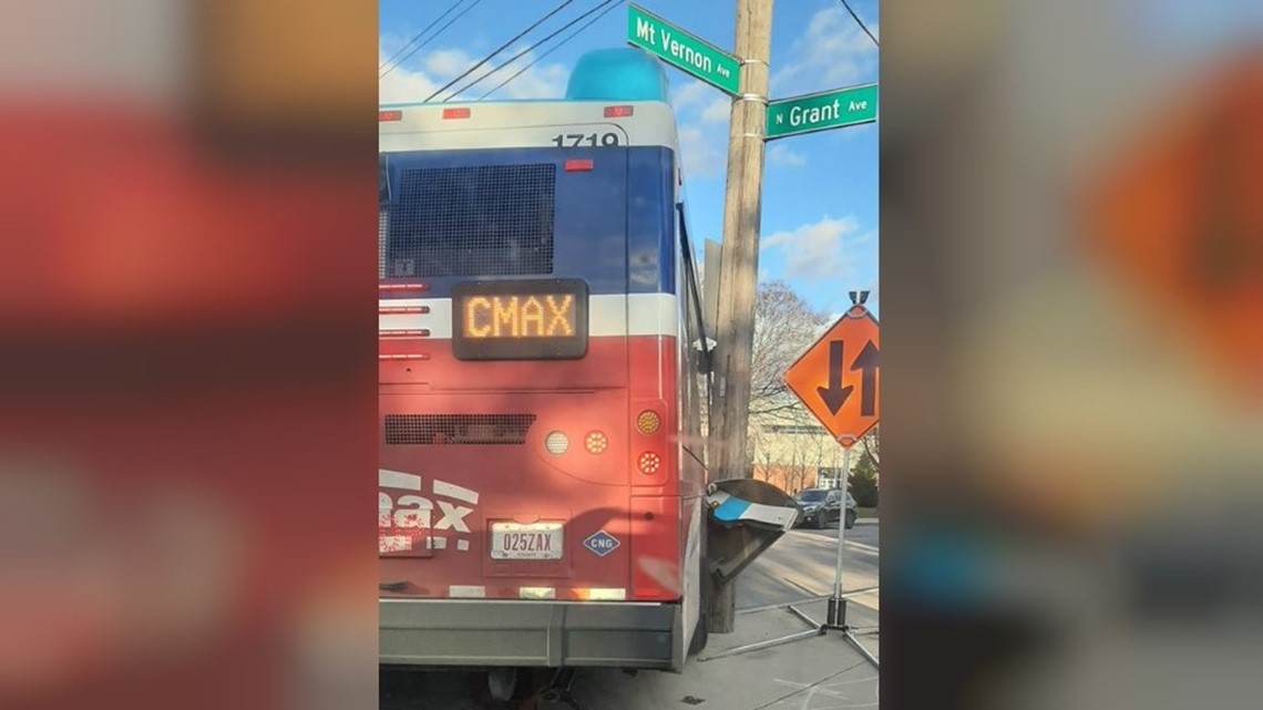 Wires down after COTA bus hits pole in downtown Columbus | 10tv.com