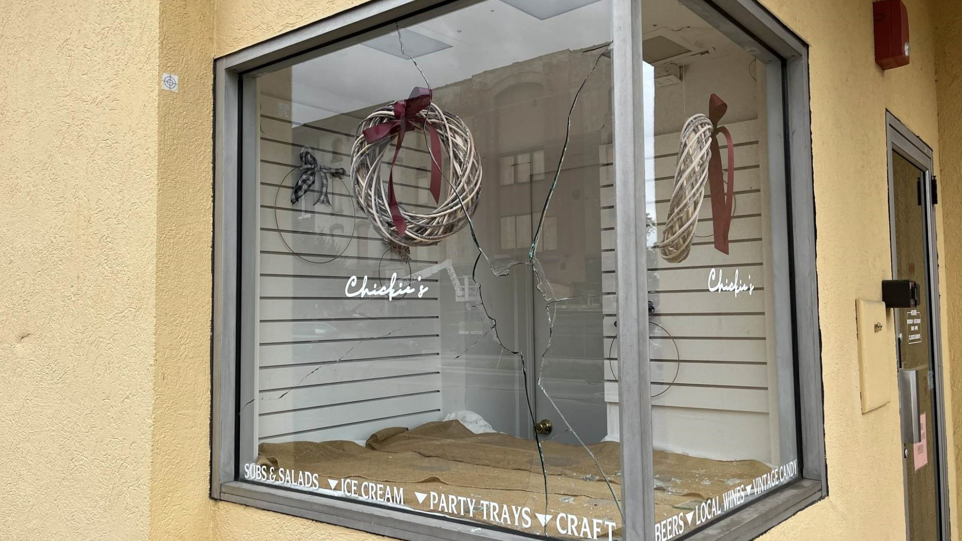 Man uses hatchet to bust out dozens of windows at Newark business ...