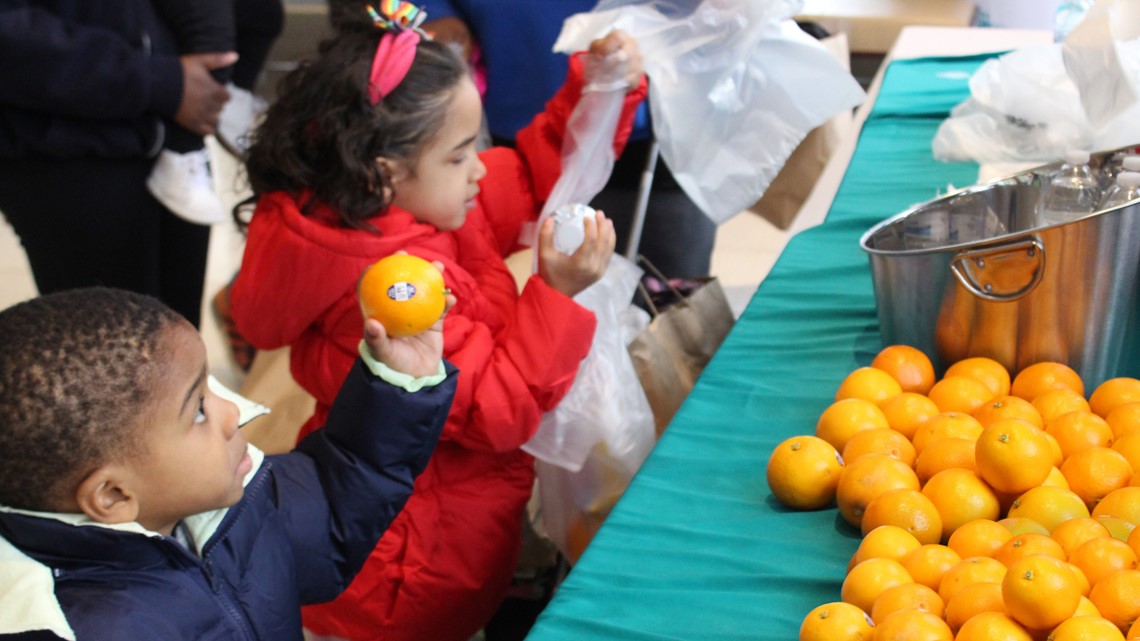 Mid-Ohio Food Collective works to help feed kids during summer | 10tv.com