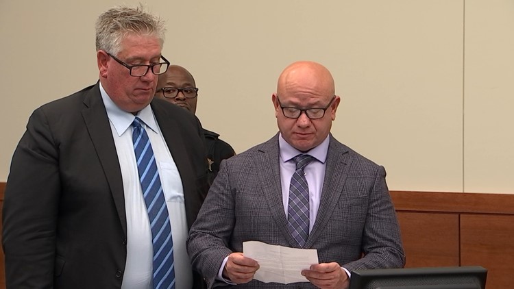 Former Columbus police detective sentenced to 18 months in prison | 10tv.com
