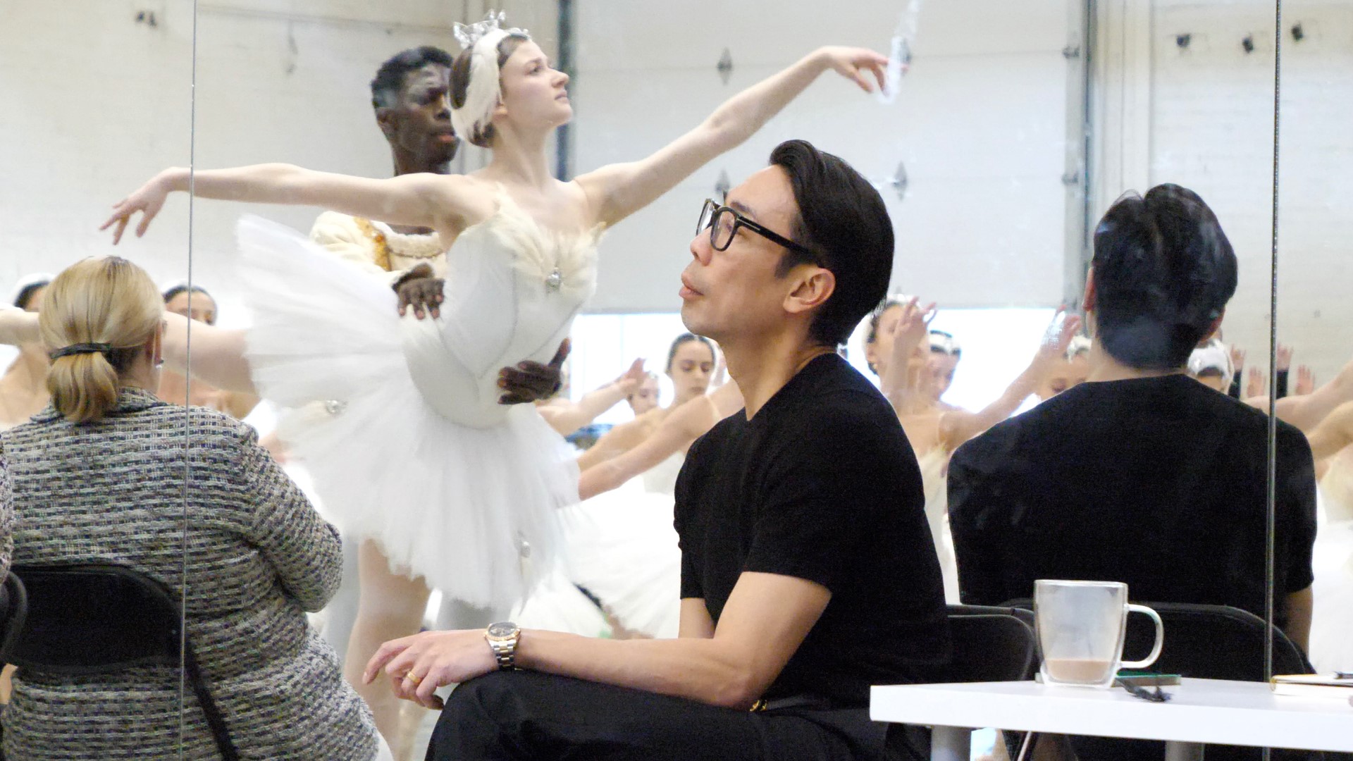 BalletMet reworks 'Swan Lake' for a new generation | 10tv.com