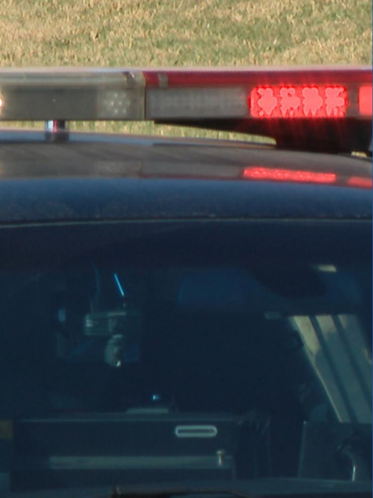 40-year-old woman killed, 2 others hurt in Pickaway County crash | 10tv.com