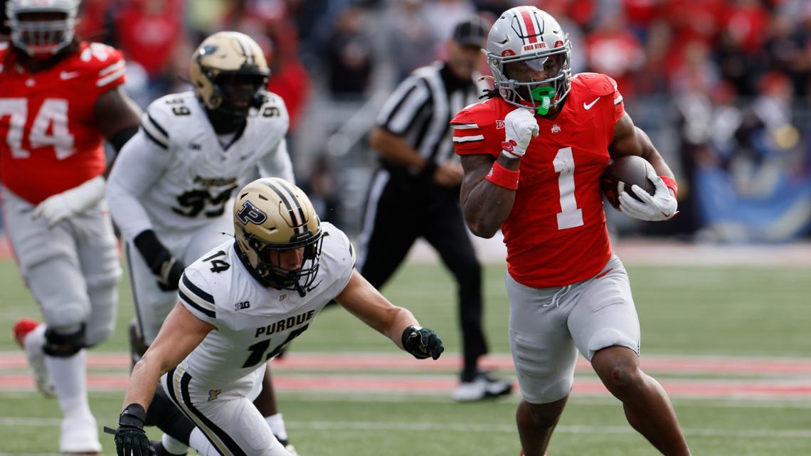 AP Top 25: Ohio State moves up to No. 2 | 10tv.com