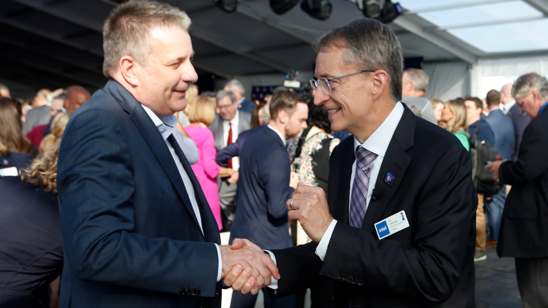 Intel breaks ground on new semiconductor facilities in Ohio | 10tv.com