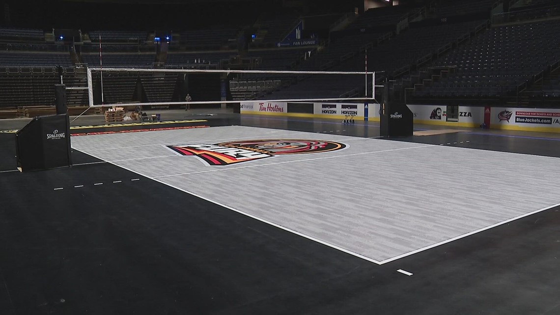 Columbus Fury volleyball team hosts its 1st home game | 10tv.com