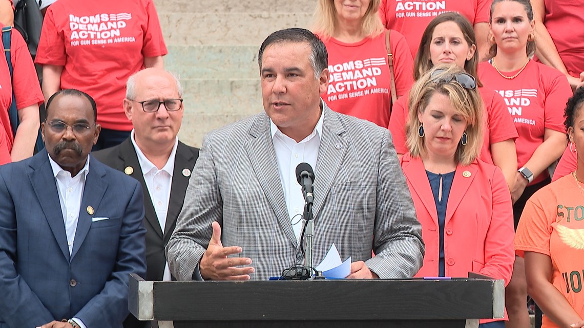 City leaders call on lawmakers to pass common-sense gun laws | 10tv.com