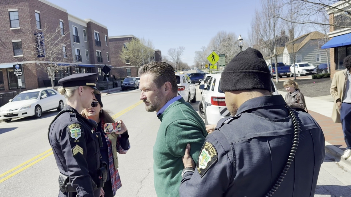 Congressional candidate arrested at 'No Kings' protest in Grove City ...