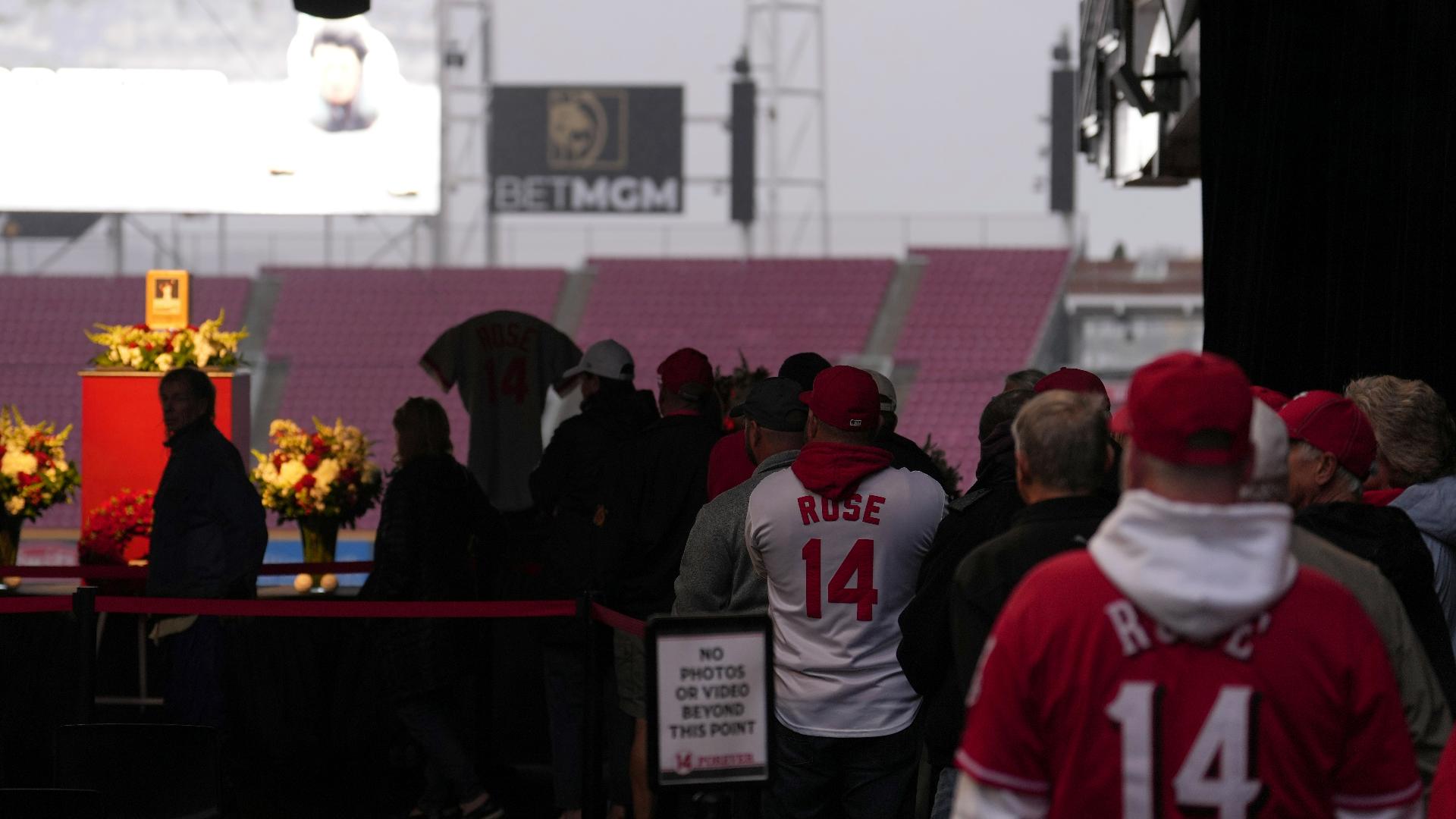 Reds honor Pete Rose | 10tv.com