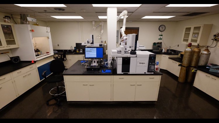 Ohio opens new crime lab to test opiates, other drugs | 10tv.com