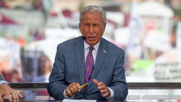 Lee Corso makes final pick in Ohio State-Texas game | 10tv.com