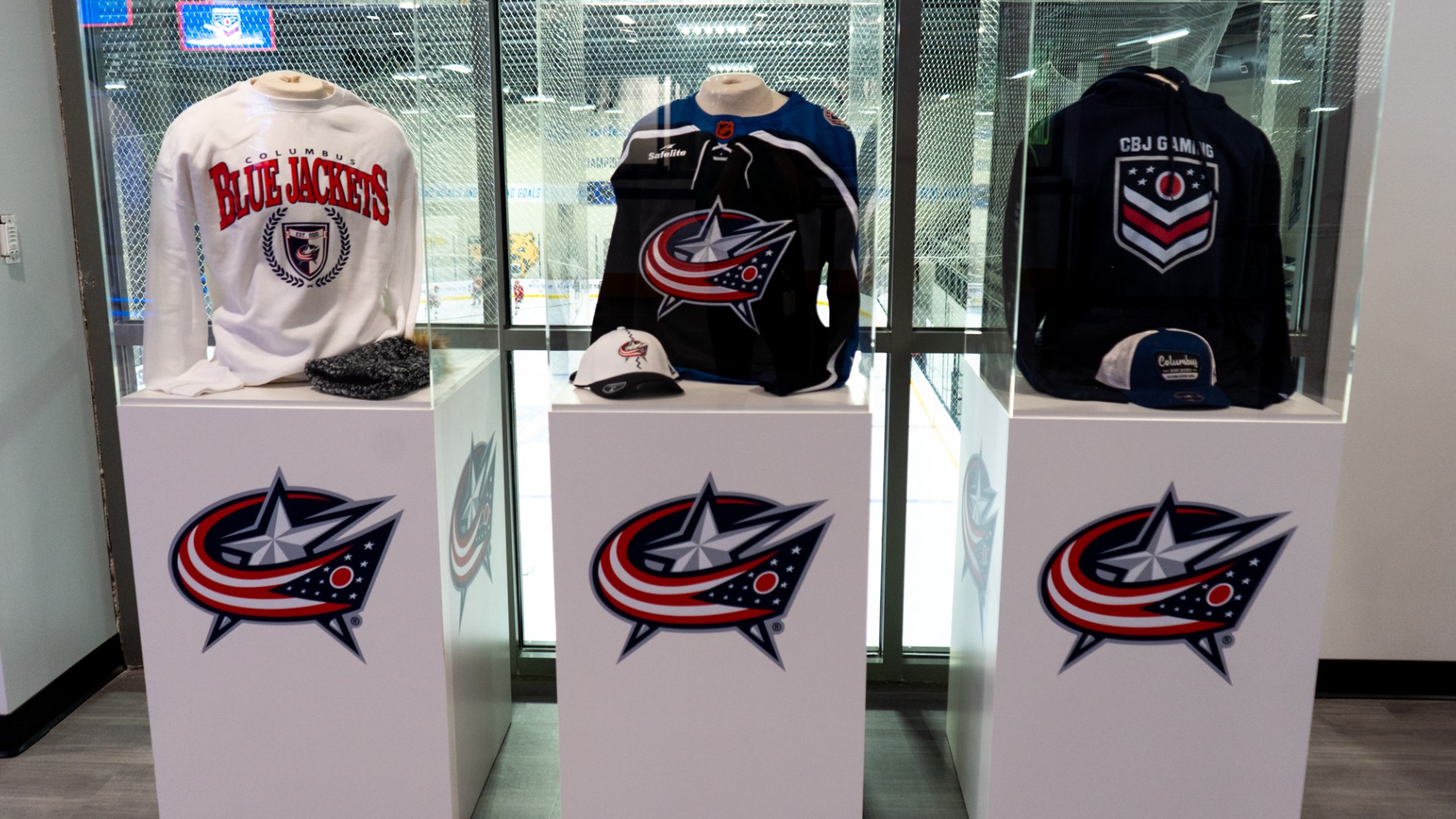 Blue Jackets' 'Fan Zone' opens at Nationwide Arena | 10tv.com
