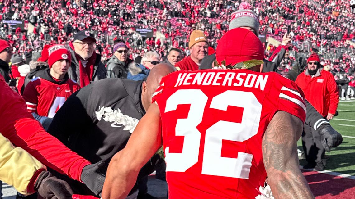 Ohio State honors graduating Buckeyes before Michigan game | 10tv.com