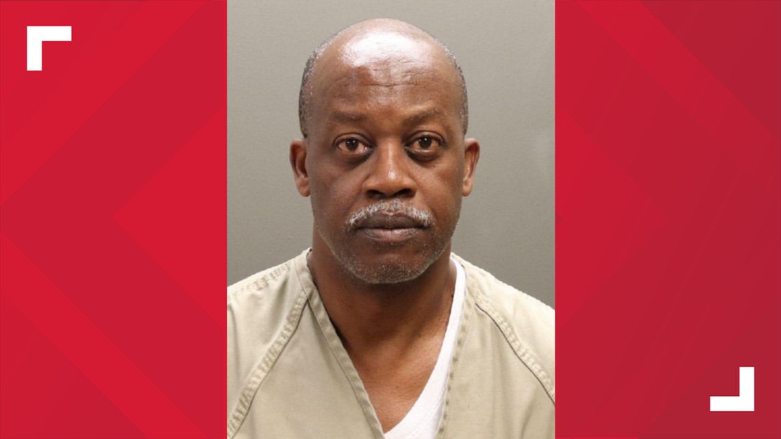Columbus City Schools Teacher Arrested Accused Of Paying Minor He Met