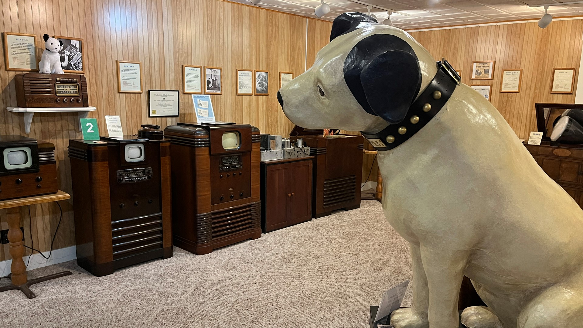 Early Television Museum shows decades-old history of entertainmen ...