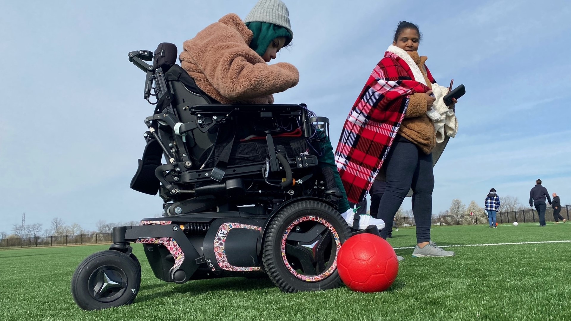 New turf field open in Prairie Township is first of its kind | 10tv.com