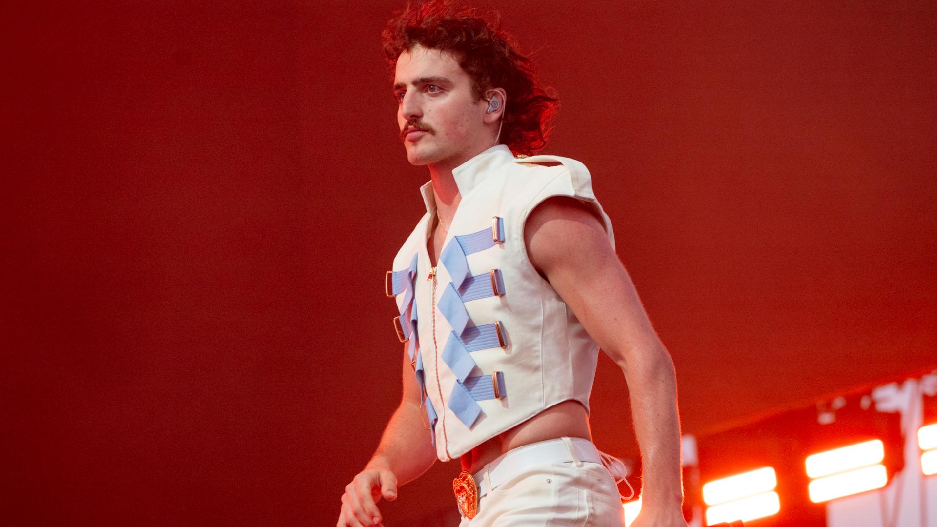 Benson Boone announces new 'American Heart' tour with Columbus show | 10tv.com