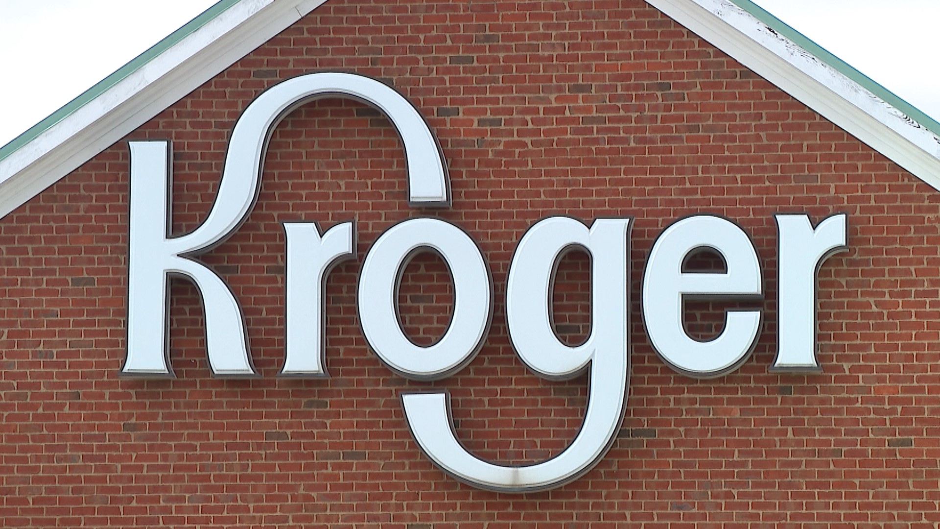 Kroger overcharges customers for items marked as being on sale, report ...