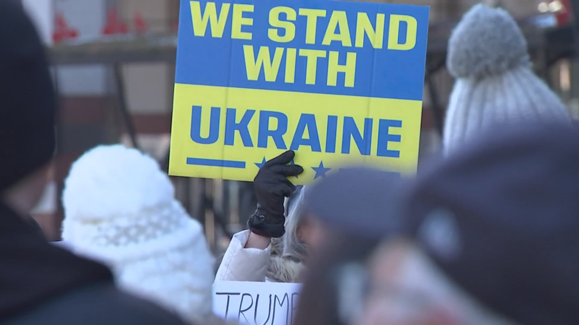 Columbus community holds support rally for Ukraine | 10tv.com