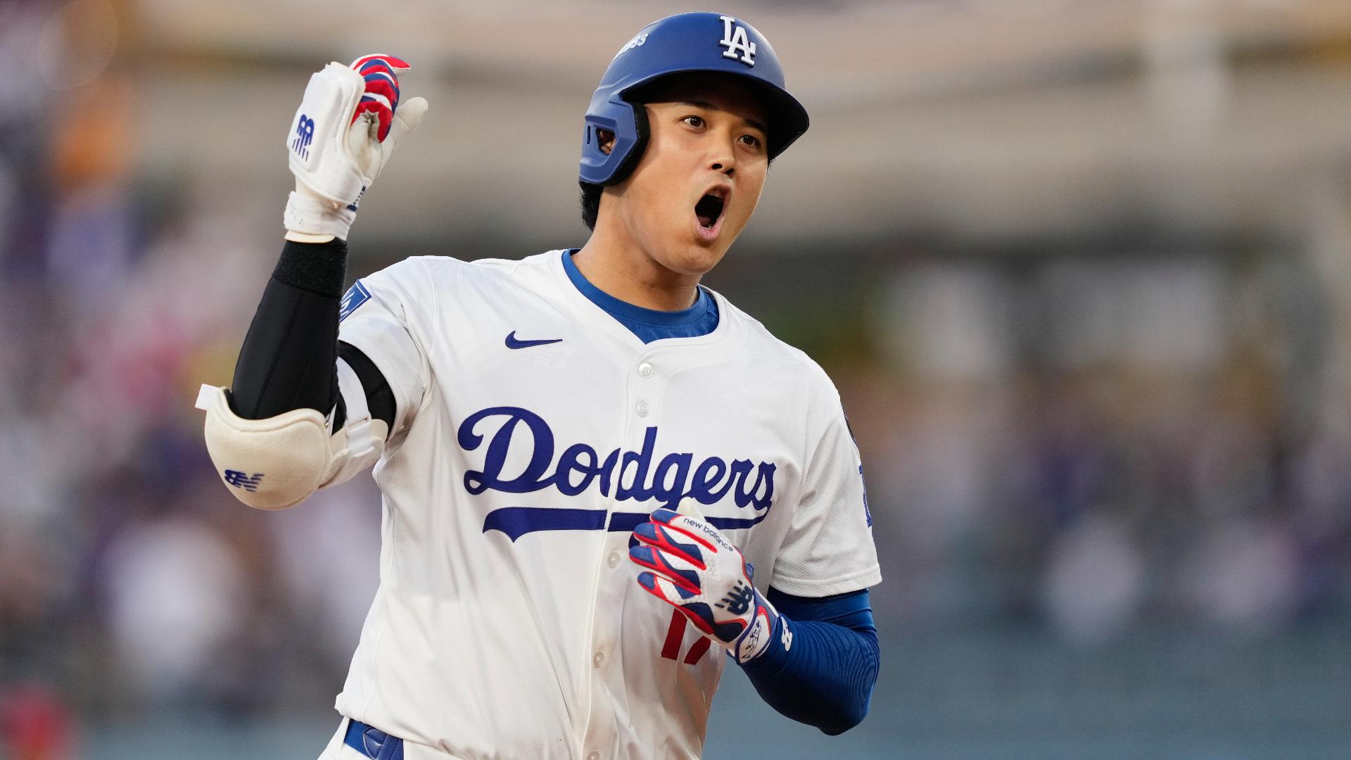 Two hospitalized after Newark house fire | 10tv.com