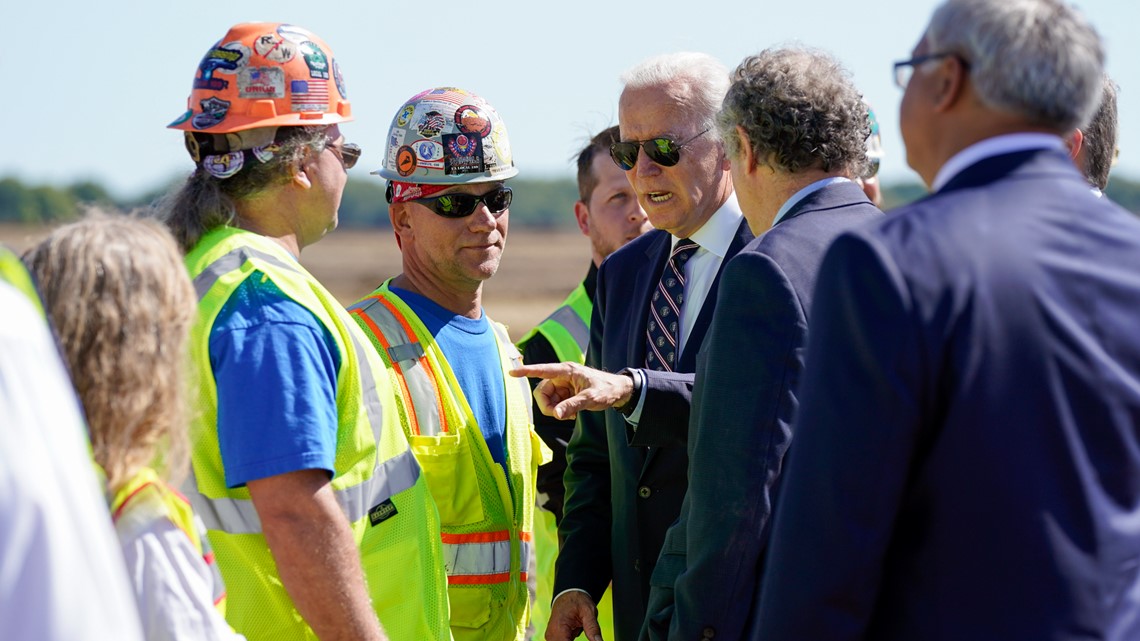 Intel breaks ground on new semiconductor facilities in Ohio | 10tv.com