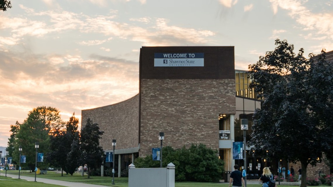 Body camera footage shows moments before shooting of Andre' Hill by ...