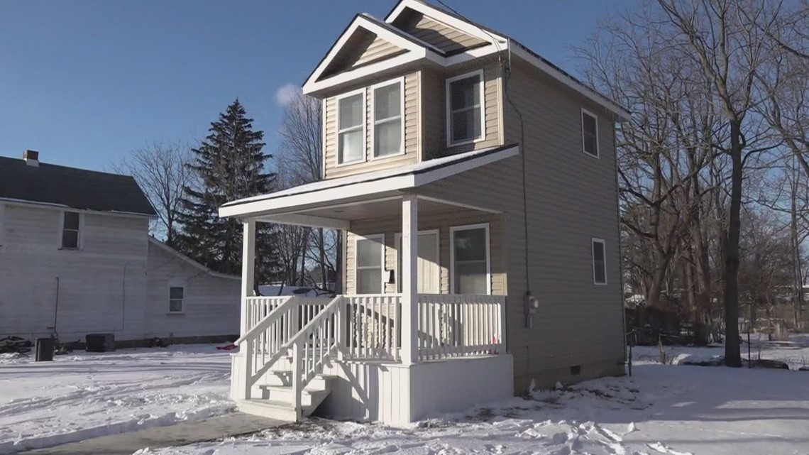 Tiny home project in Marion helps those struggling | 10tv.com