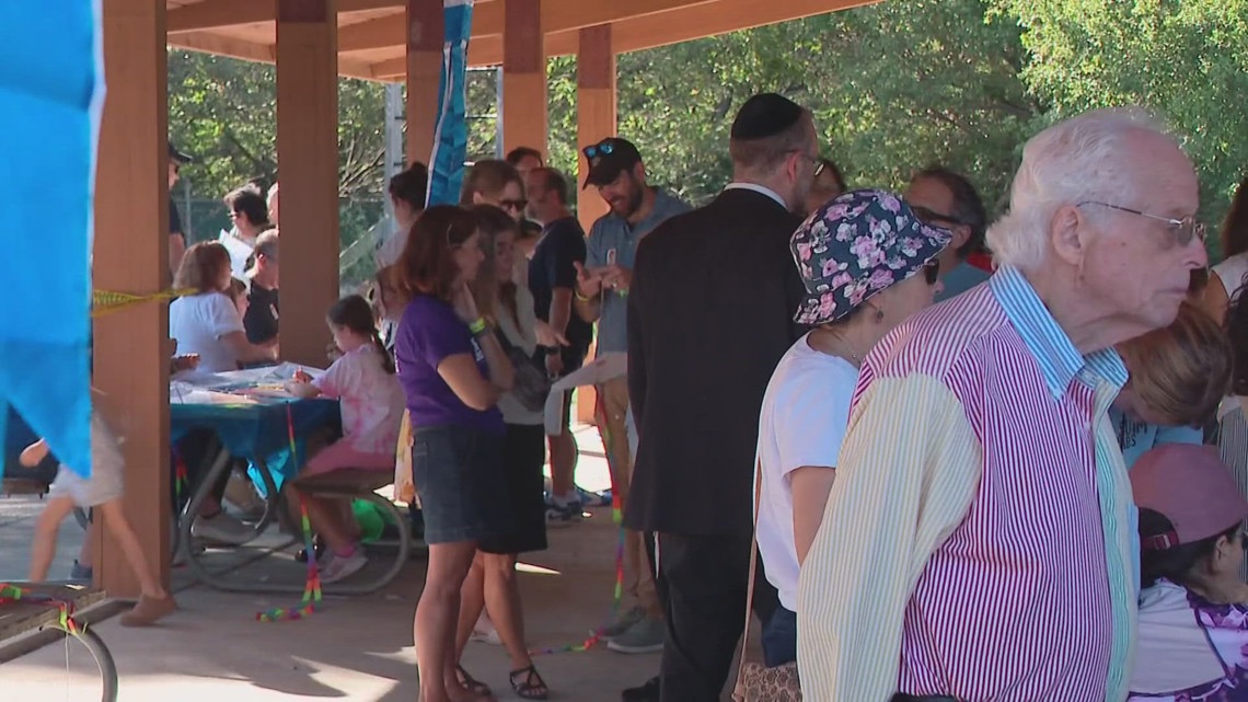Central Ohio Jewish community holds 'Kites of Hope' event | 10tv.com