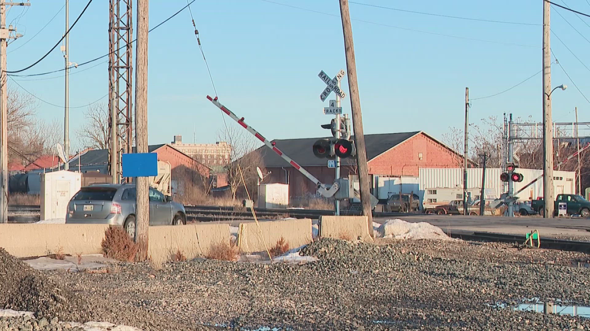 Officials stress rail safety following deadly Marion train crash | 10tv.com