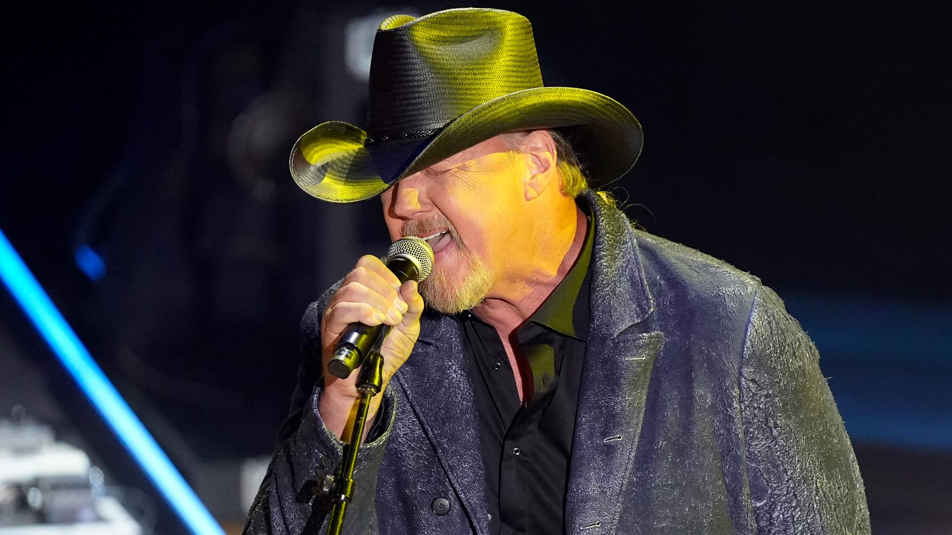 Trace Adkins to perform at Ohio State Fair | 10tv.com