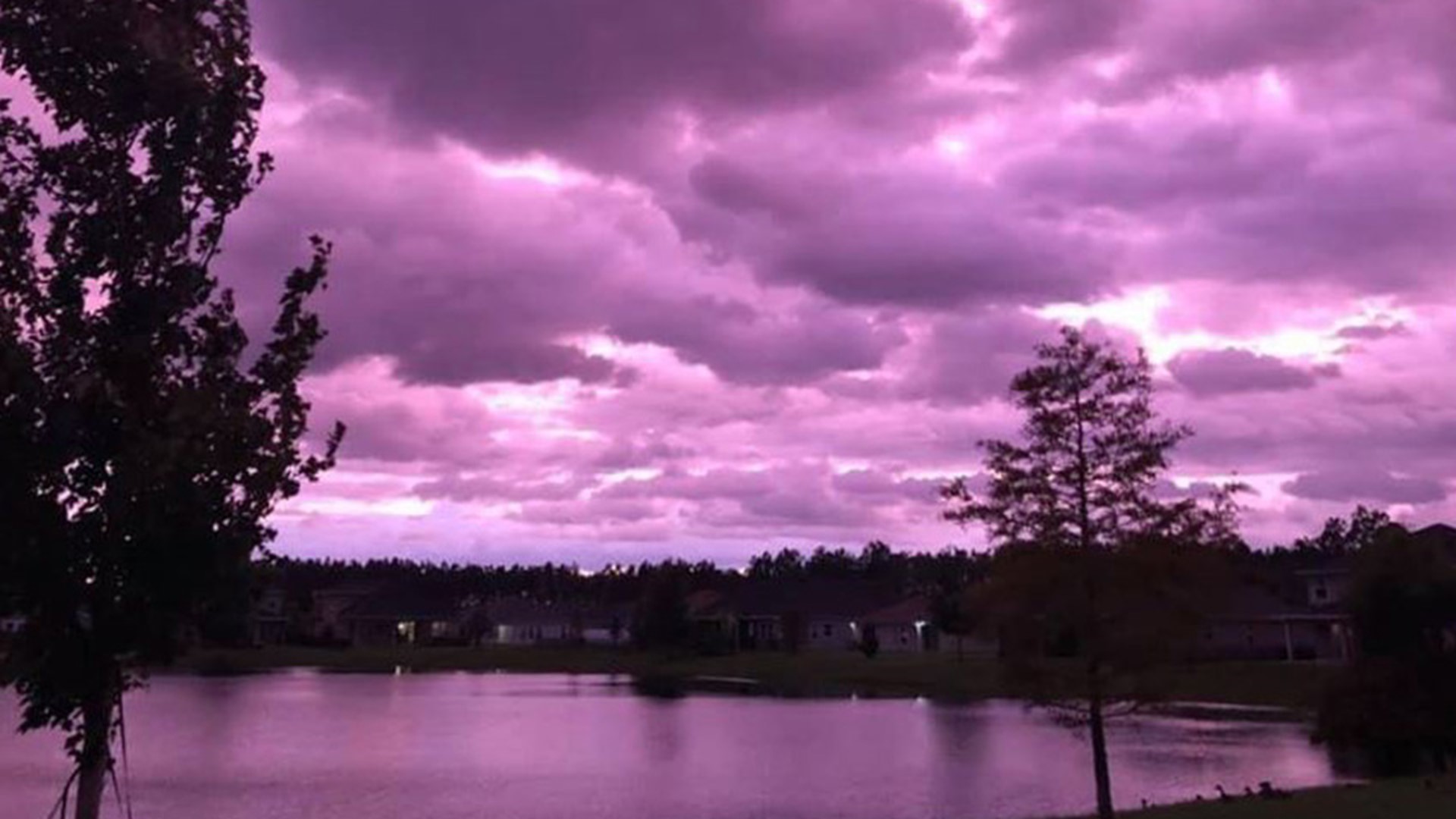 TIMELAPSE: Florida sky turns purple after Hurricane Dorian | 10tv.com