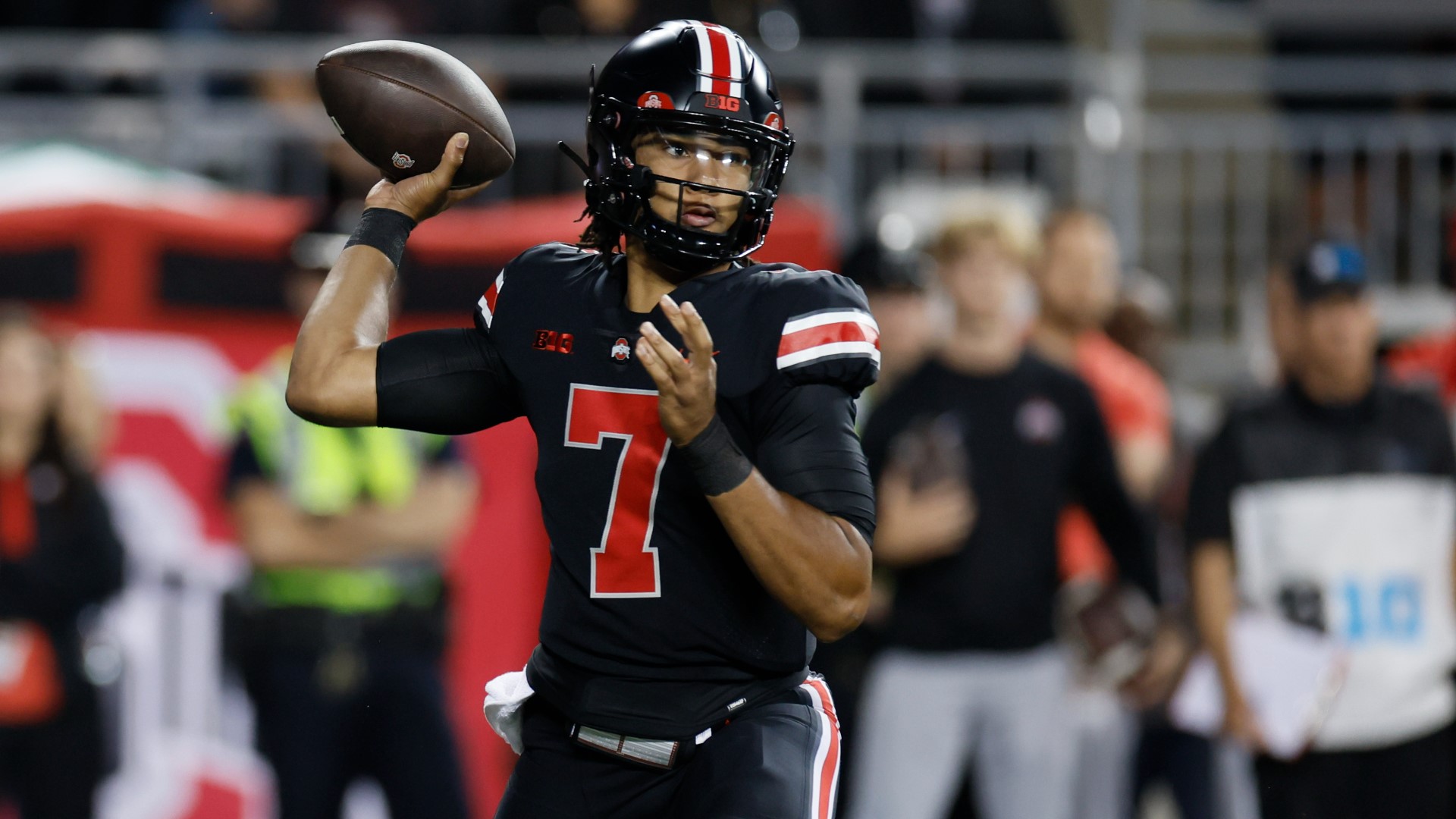 Buckeyes score early and often, bury Wisconsin 52-21 | 10tv.com